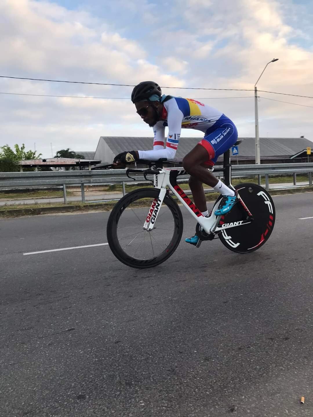 Nieuw wielrenseizoen ingeluid met time trials - KEY NEWS SURINAME
