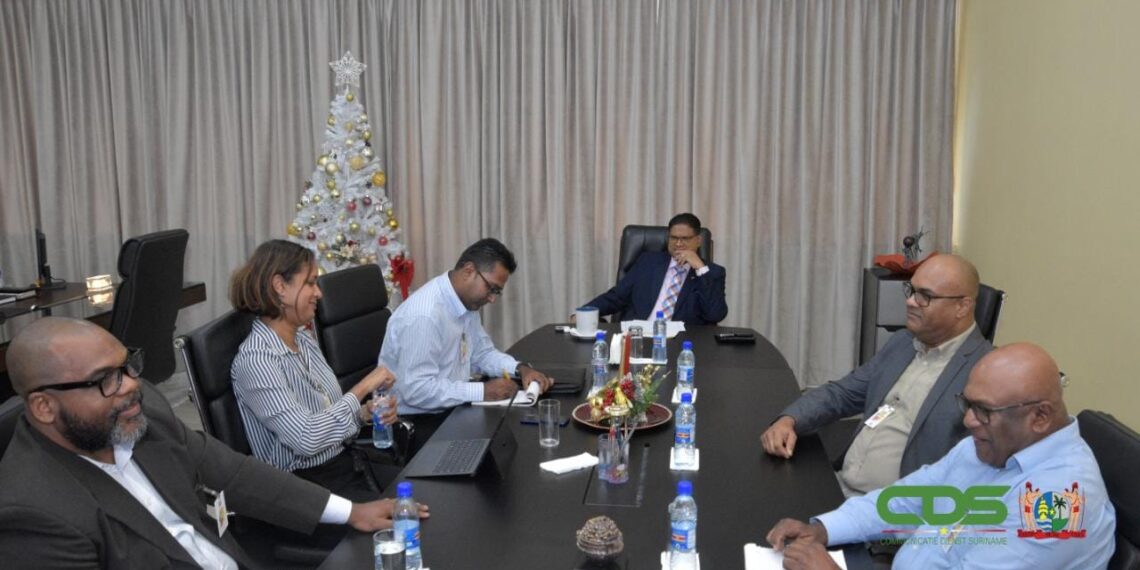 Santokhi heeft ontmoeting met stuurgroep Alcoa /Suralco - KEY NEWS SURINAME