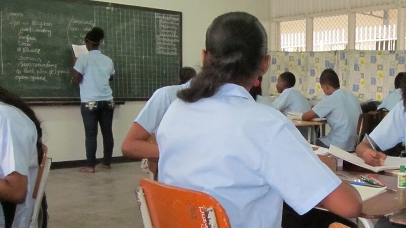 Mulo examenkandidaten deze week aan de slag - KEY NEWS SURINAME