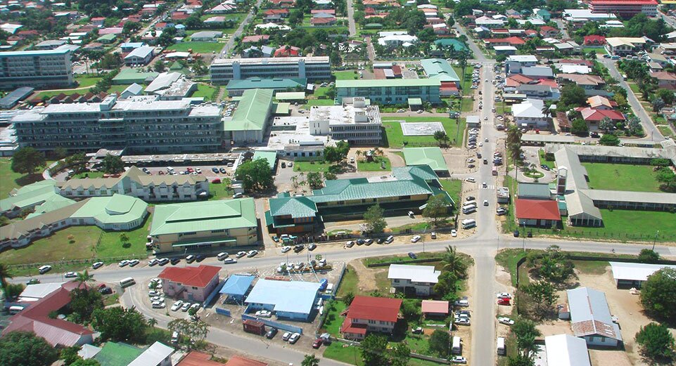 AZP en UMCG vieren 10 jaar klinische genetica missies - KEY NEWS SURINAME