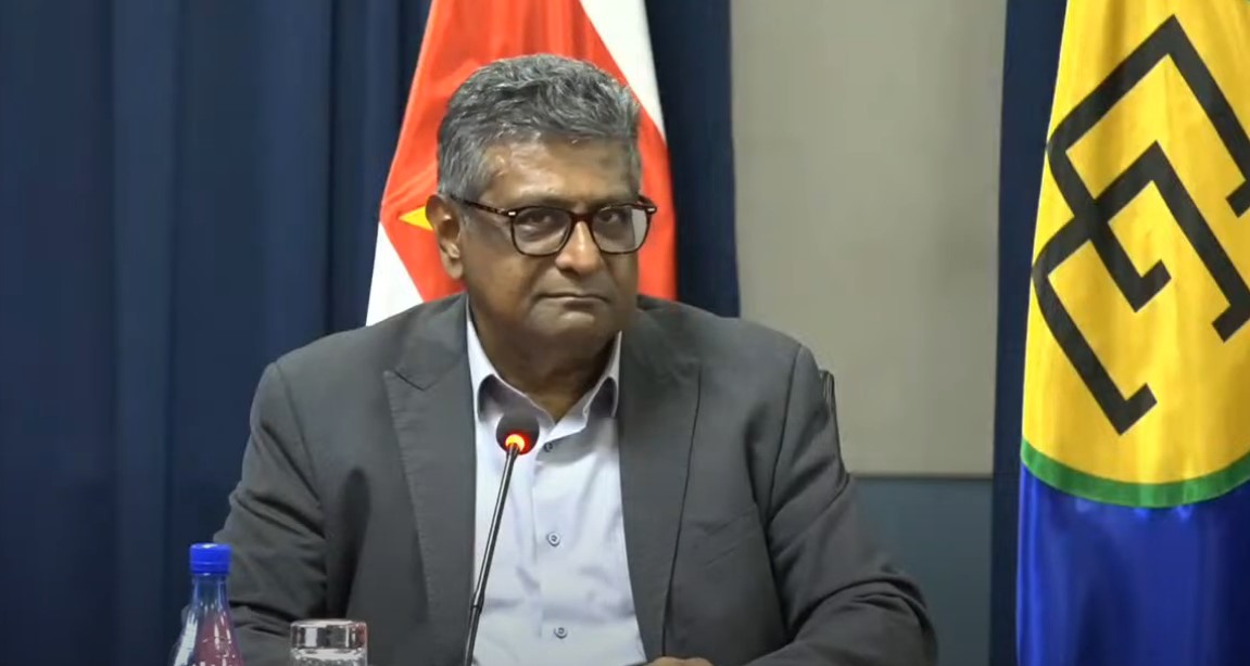 Suriname krimpt ambtenarenapparaat in en bespaart miljarden: Minister ...