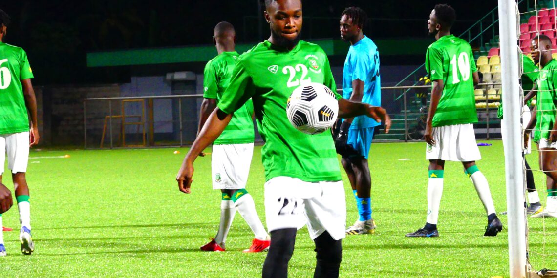 Transfer Ivenzo Comvalius vertelt weer belanglijke Surinaamse ...