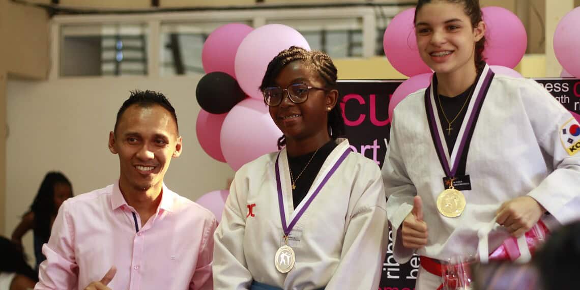 MinJOS steunt ‘Pink Fight Fest’: vechtsporten in teken van ...